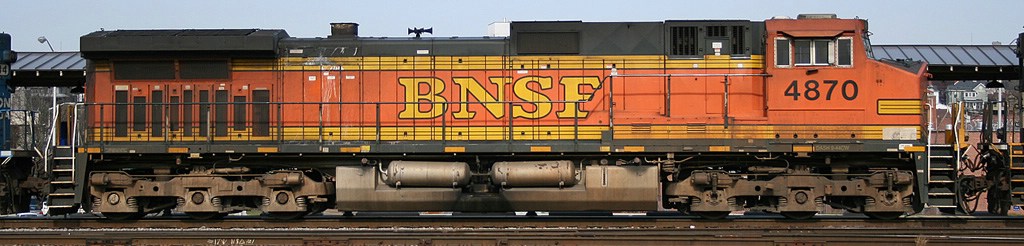 BNSF 4870